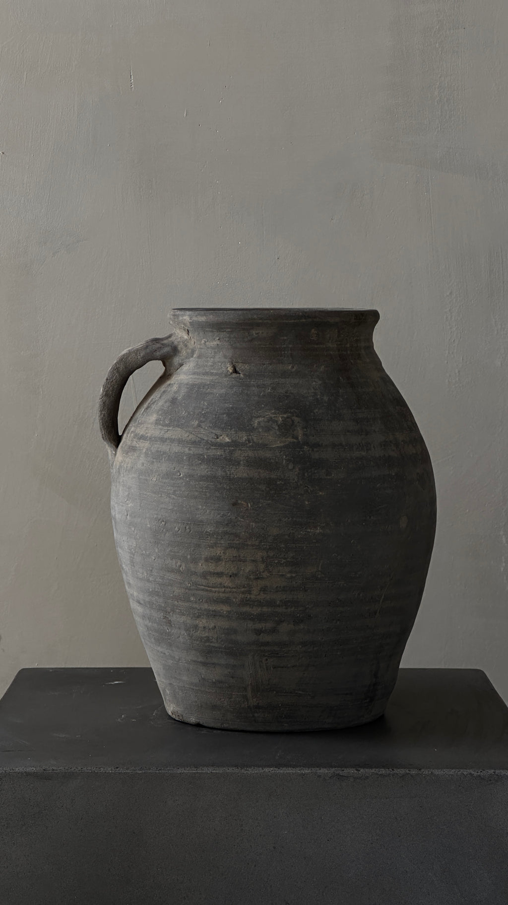 antique chinese pot – Atelier 13